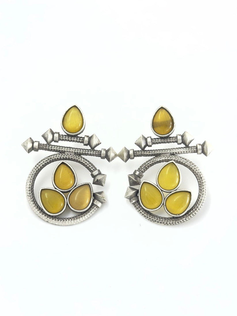 Yellow antique studs – Astikya